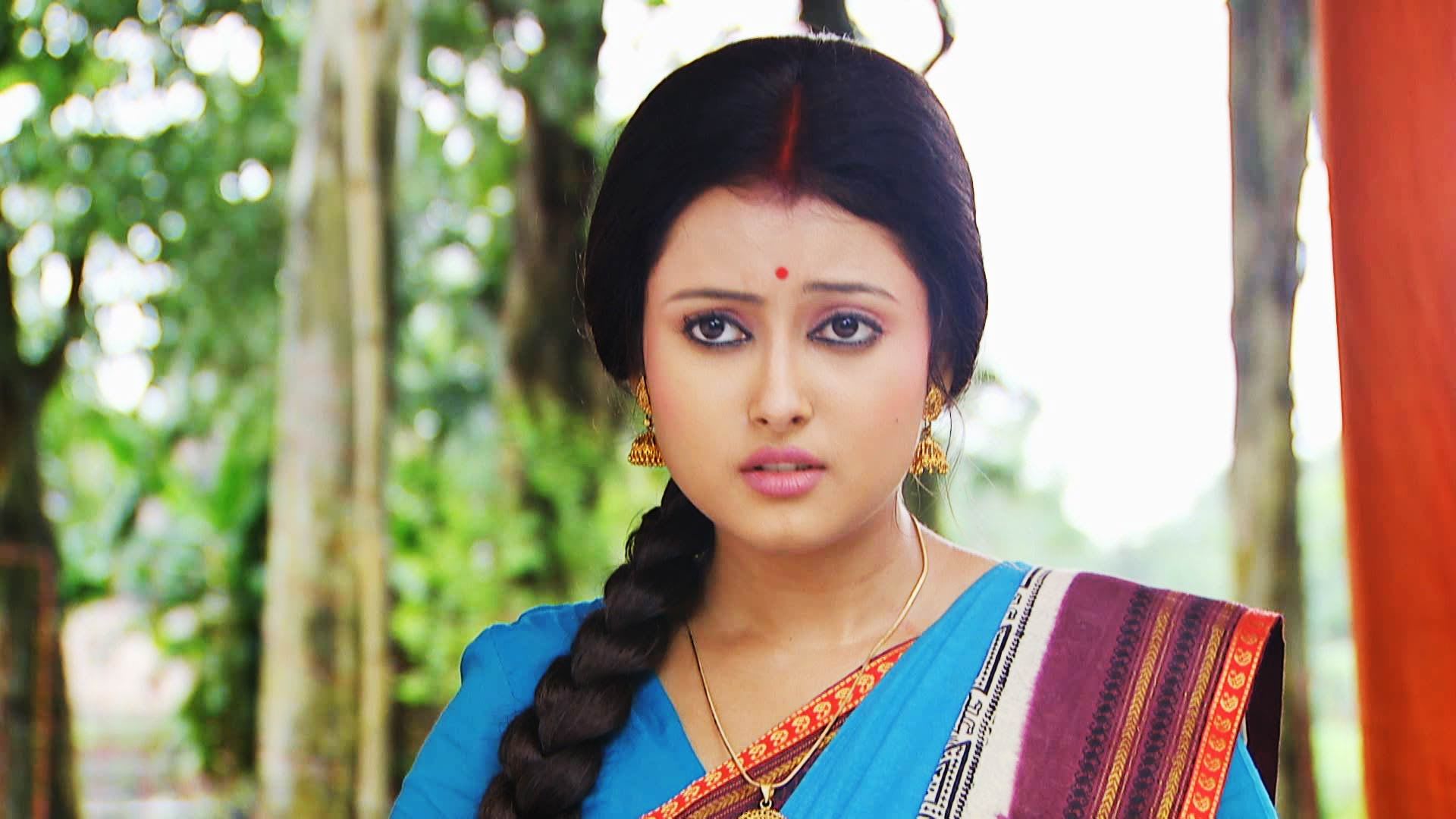 Watch Ke Apon Ke Por S3 Episode 30 on JioHotstar