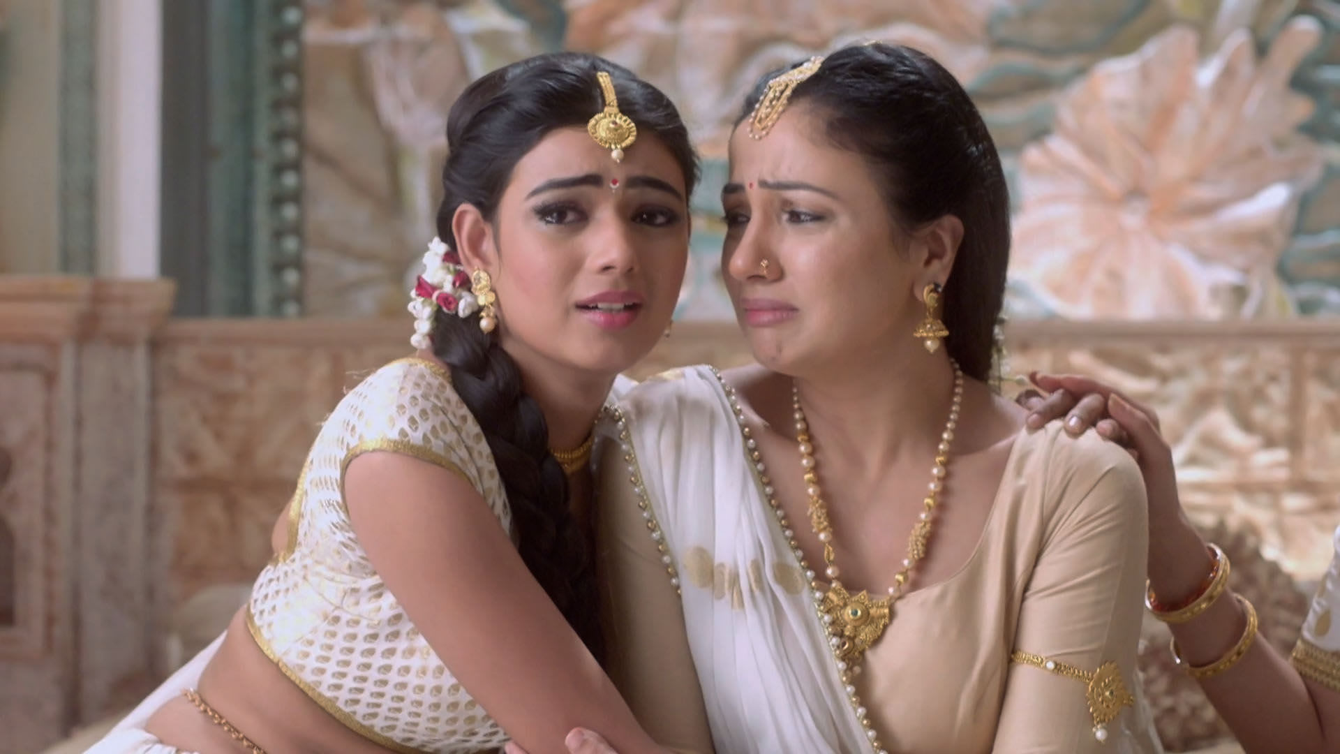Watch mayavi-maling only on Watcho