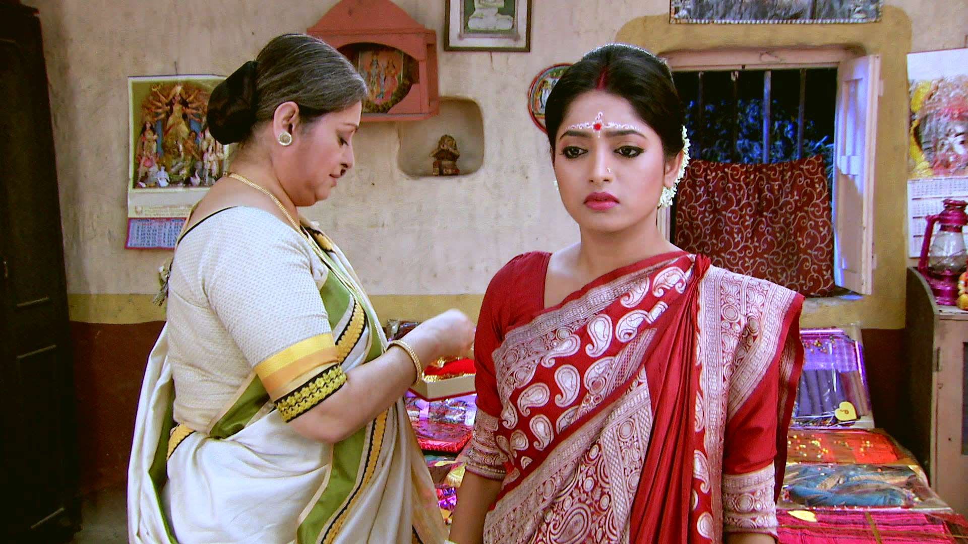 Watch Jhanj Lobongo Phool S4 Episode 9 on JioHotstar