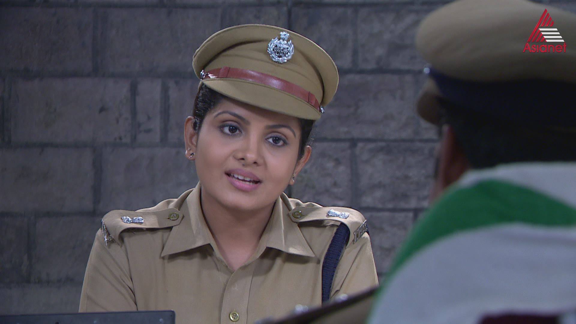 Watch Parasparam S19 Episode 24 on JioHotstar