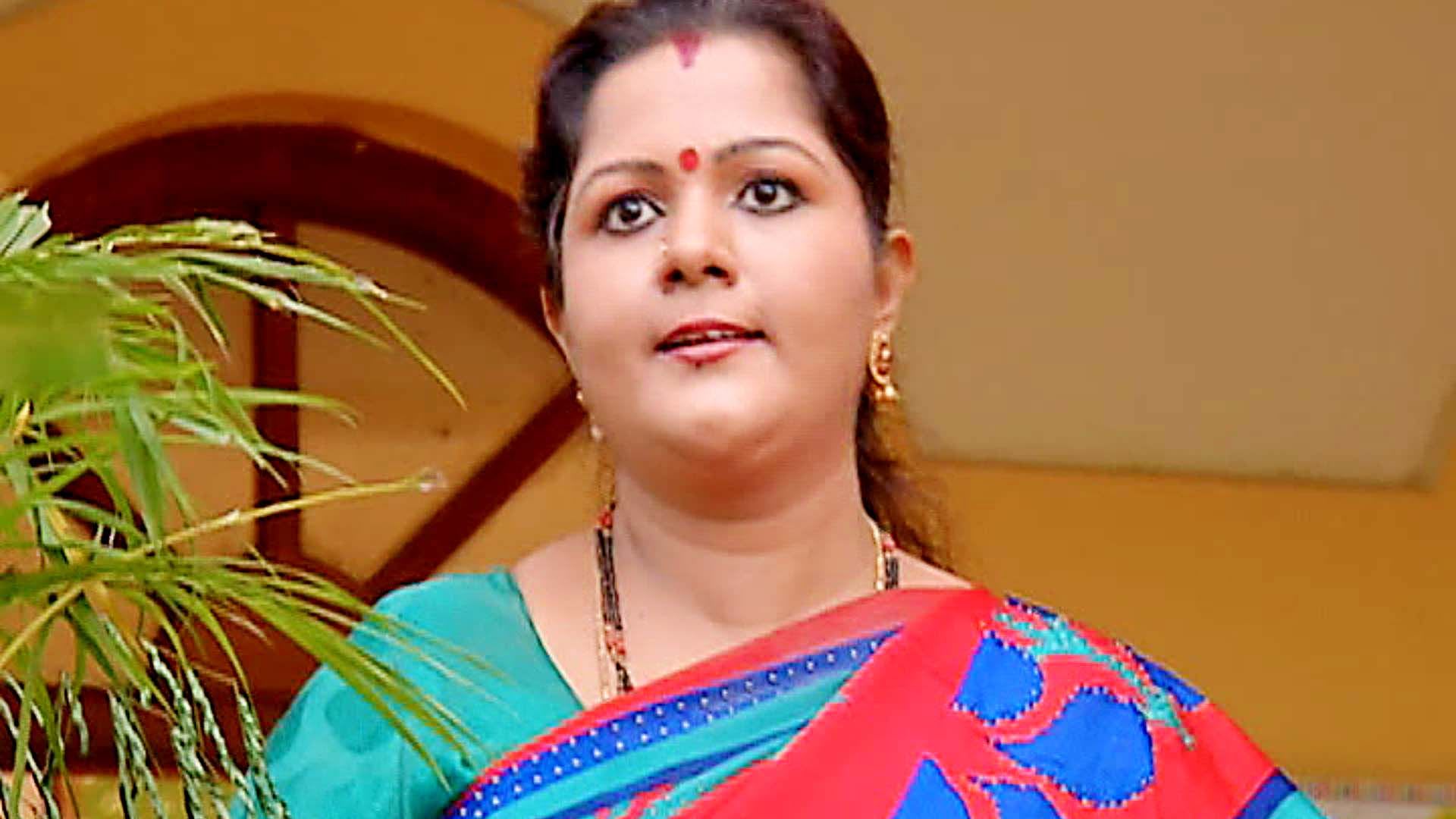 Watch Amruthavarshini - 2012 S36 Episode 30 on JioHotstar