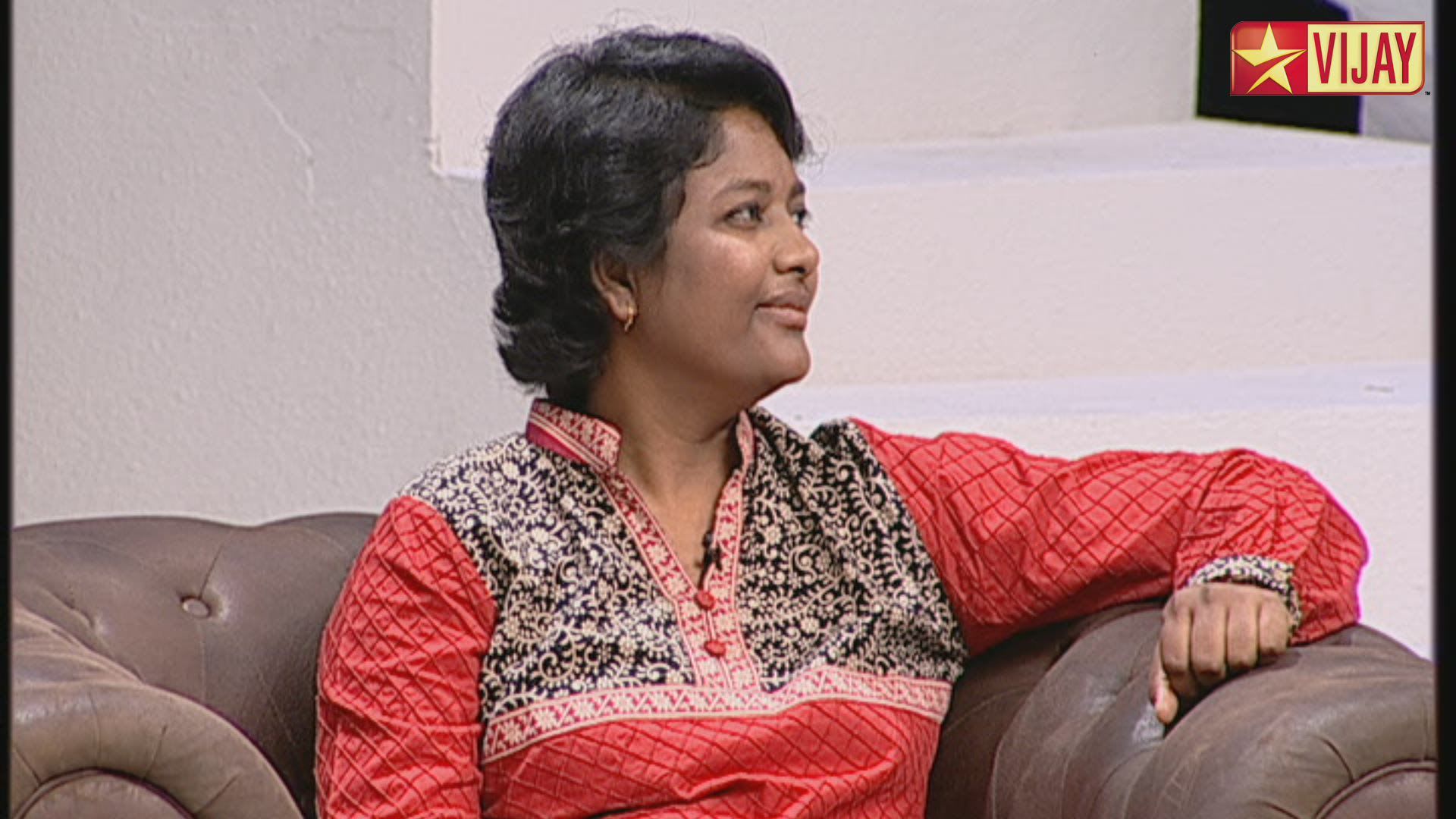 Watch Neeya Naana Episode 19 on JioHotstar