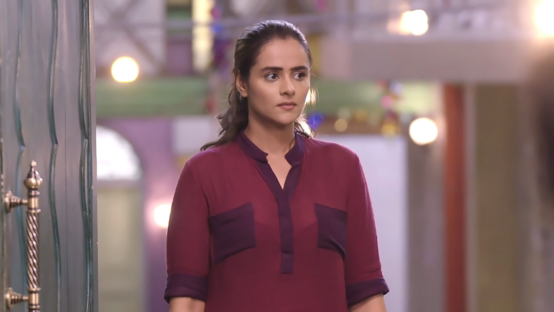 Watch Susheel Outsmarts Leela Online