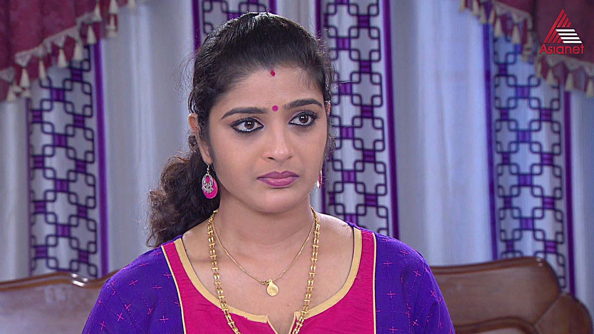 Watch Chandanamazha S13 Episode 44 on JioHotstar