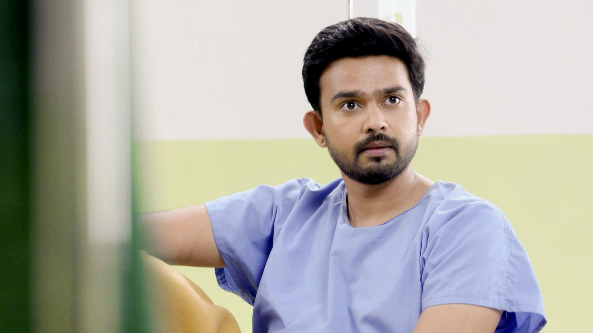 Watch Eradu Kanasu S1 Episode 8 on JioHotstar