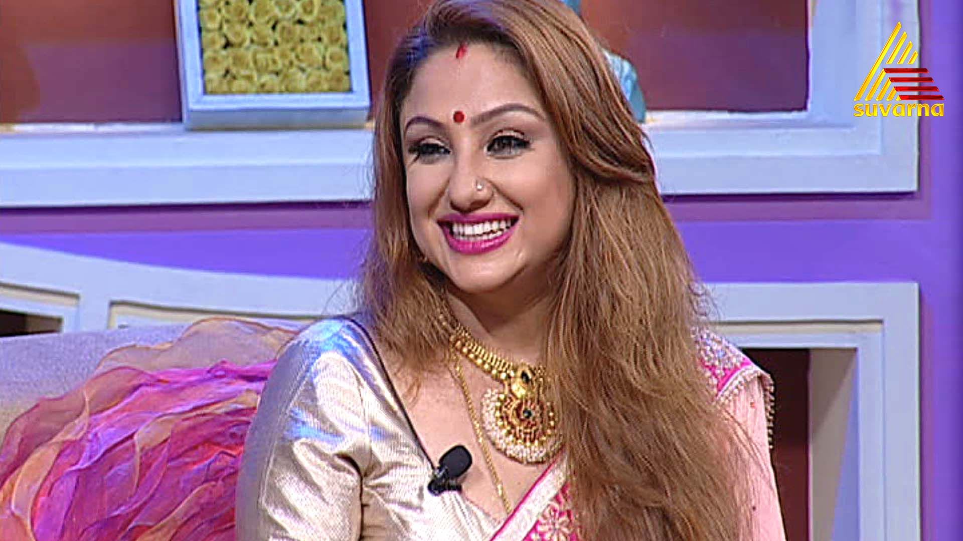 Watch bengaluru-benne-dose only on Watcho