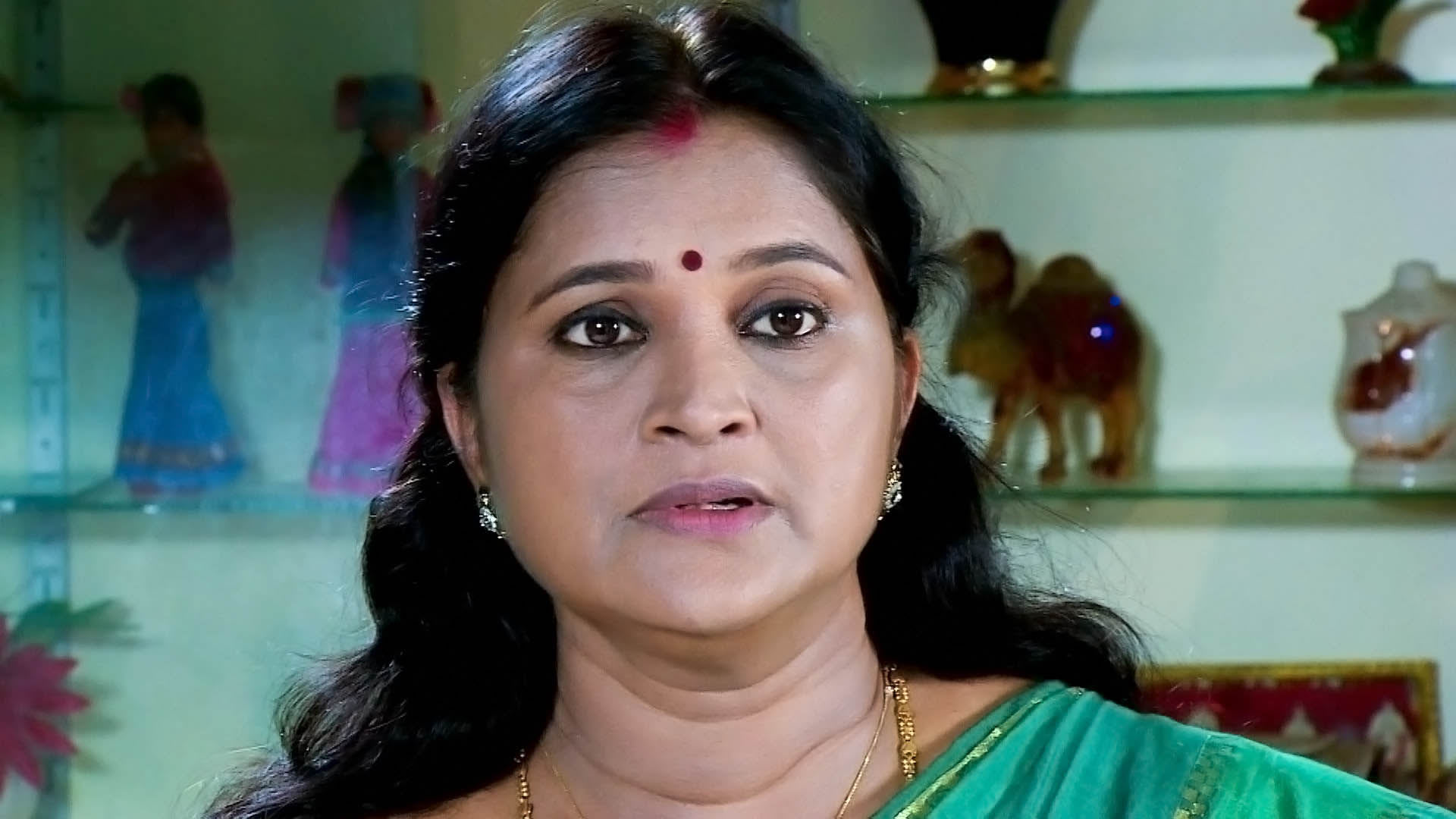 Watch Karuthamuthu S25 Episode 51 on JioHotstar