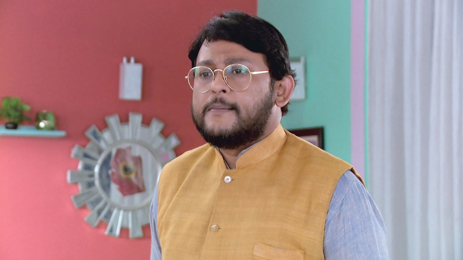 Watch Ambikesh Fakes the Report Online