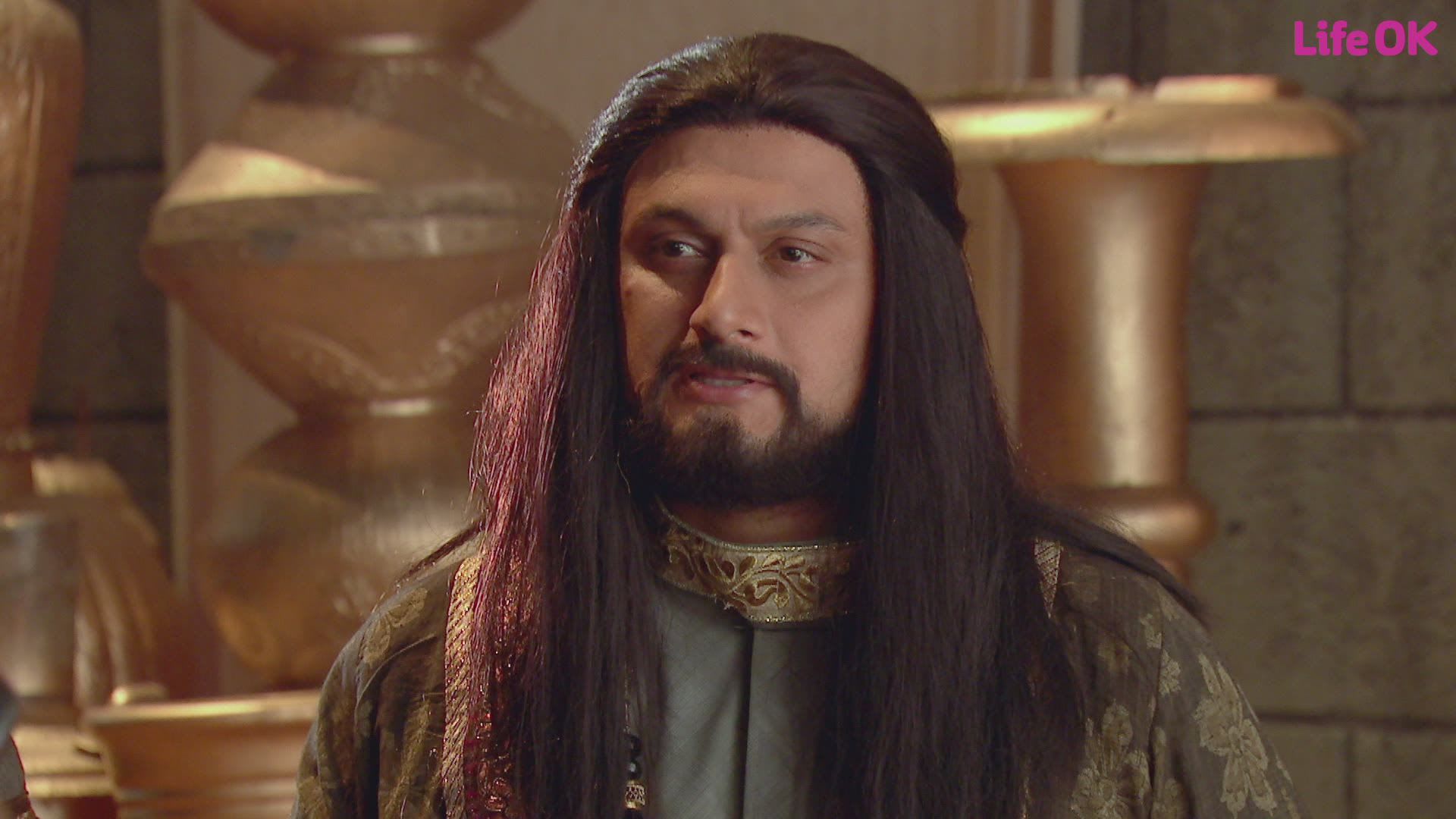 Watch The Adventures Of Hatim Episode 8 on JioHotstar