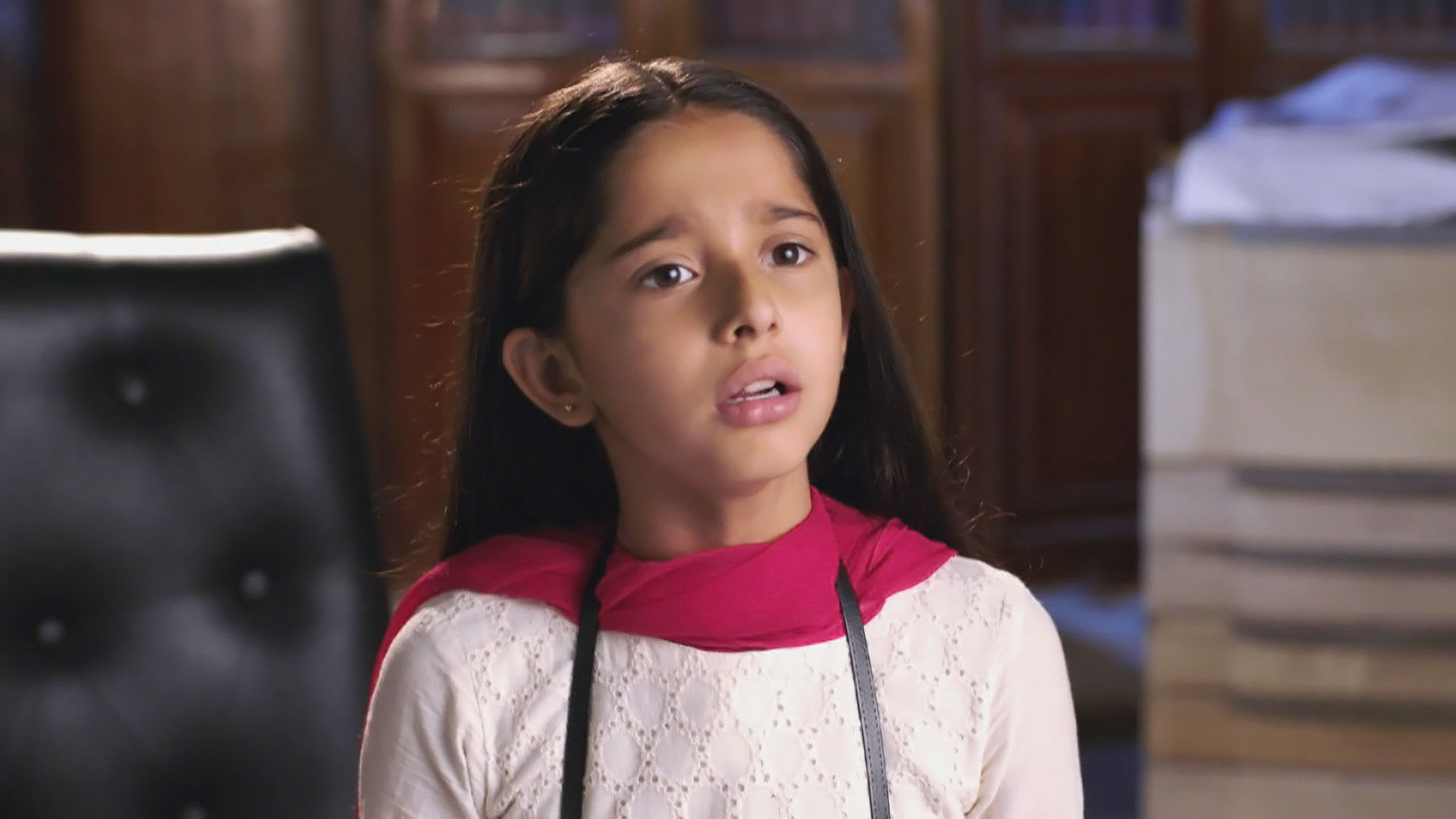 Watch Mariam Khan - Reporting LIVE S1 Episode 18 on JioHotstar