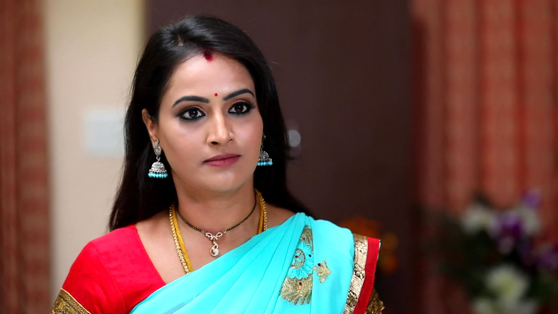 Watch Avalum Naanum S1 Episode 50 on JioHotstar