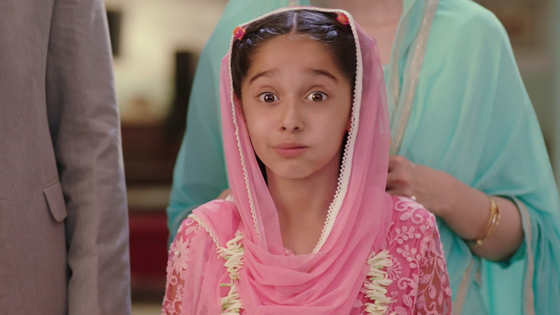 Watch Mariam Khan Reporting Live S1 Episode 21 On Disney Hotstar