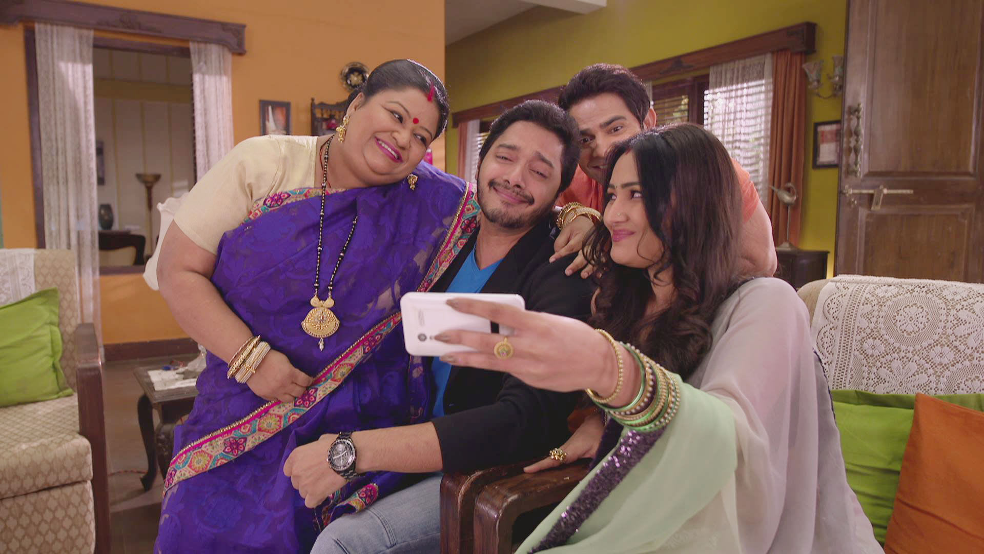 Watch May I Come In Madam S1 Episode 159 on JioHotstar