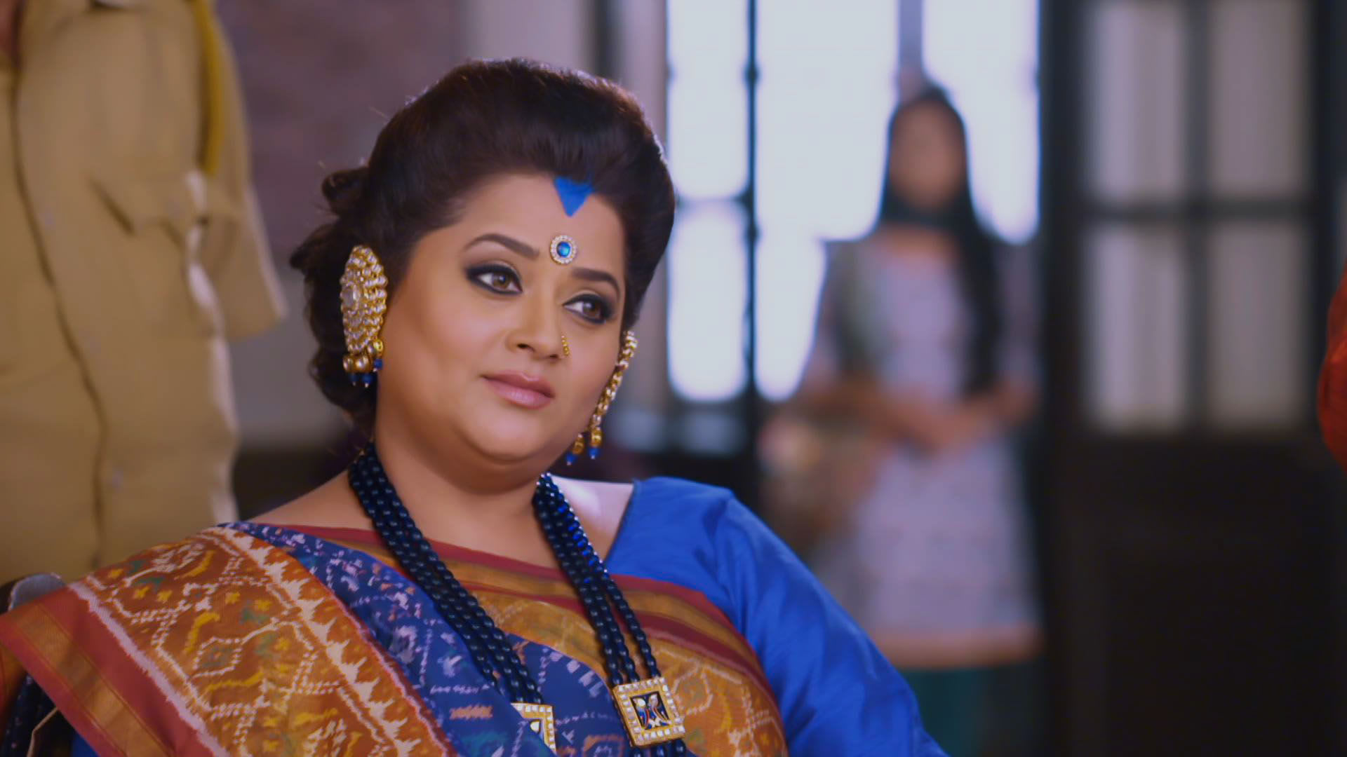 Watch Uttara Helps Niyati Online