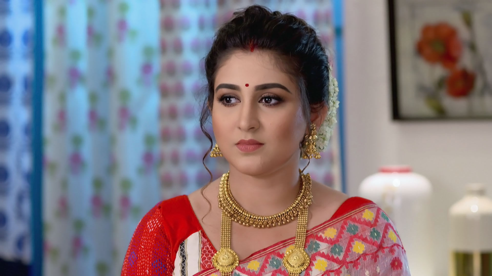 Watch Phagun Bou S1 Episode 97 on JioHotstar