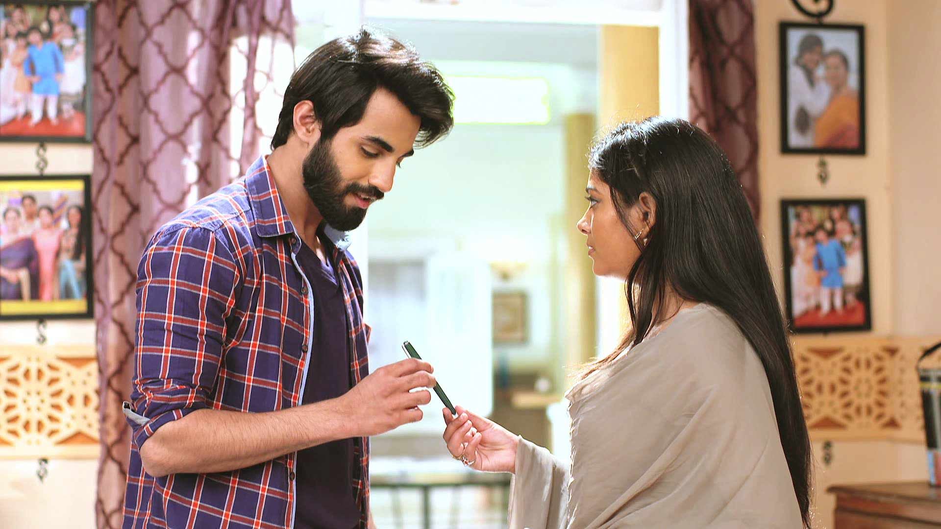 Watch Suhani Sets A Trap Online
