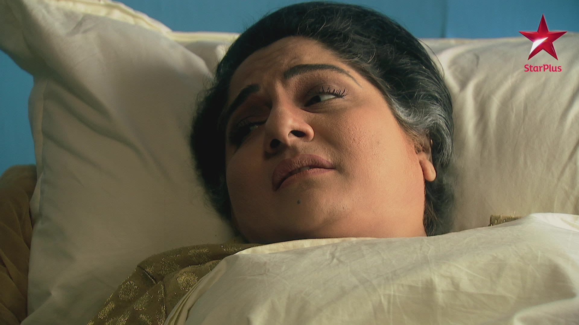 Watch Thieves in the village Online