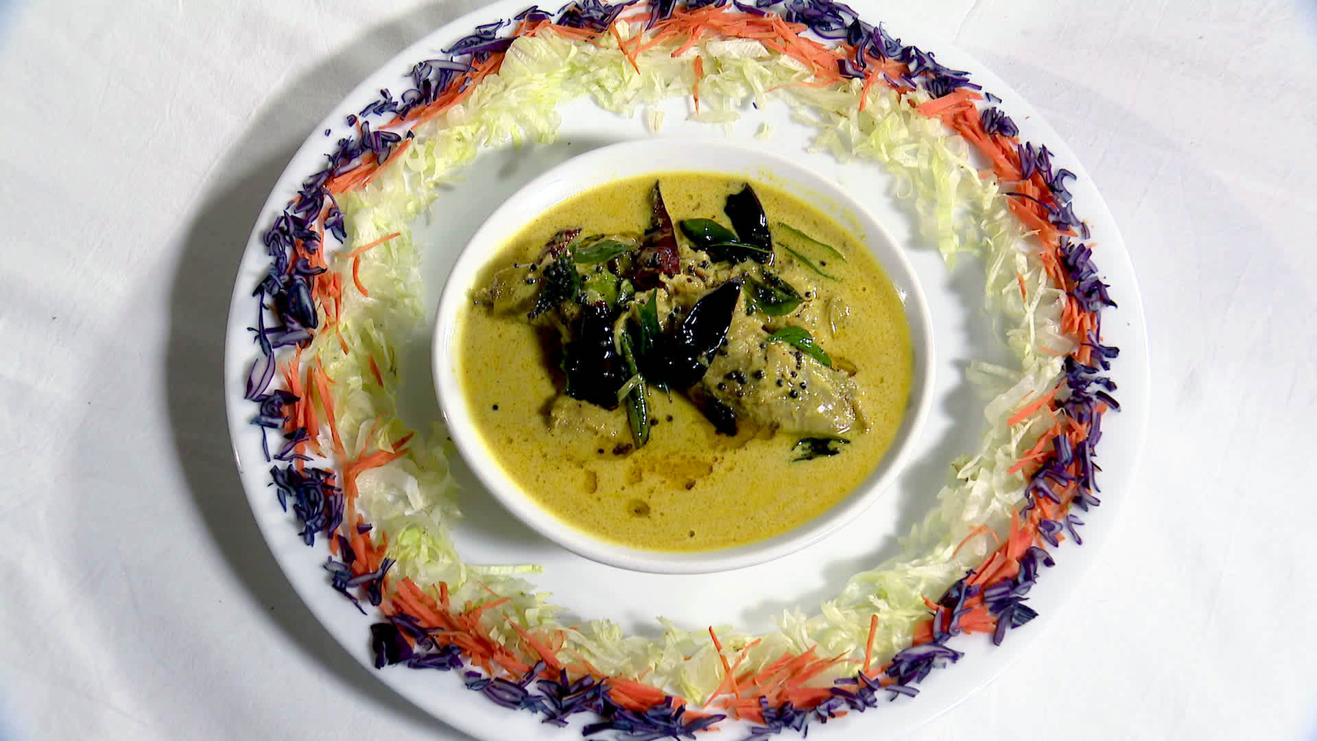 Watch Tharavu Paal Curry Online