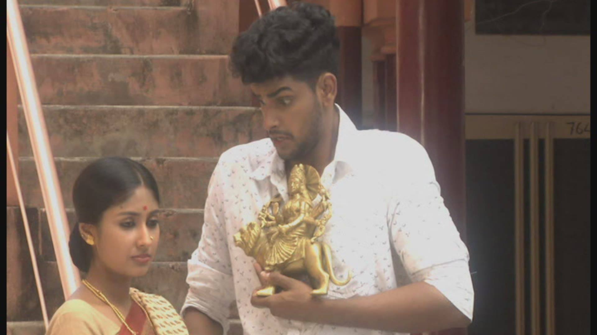 Watch Durga Shows Generosity Online