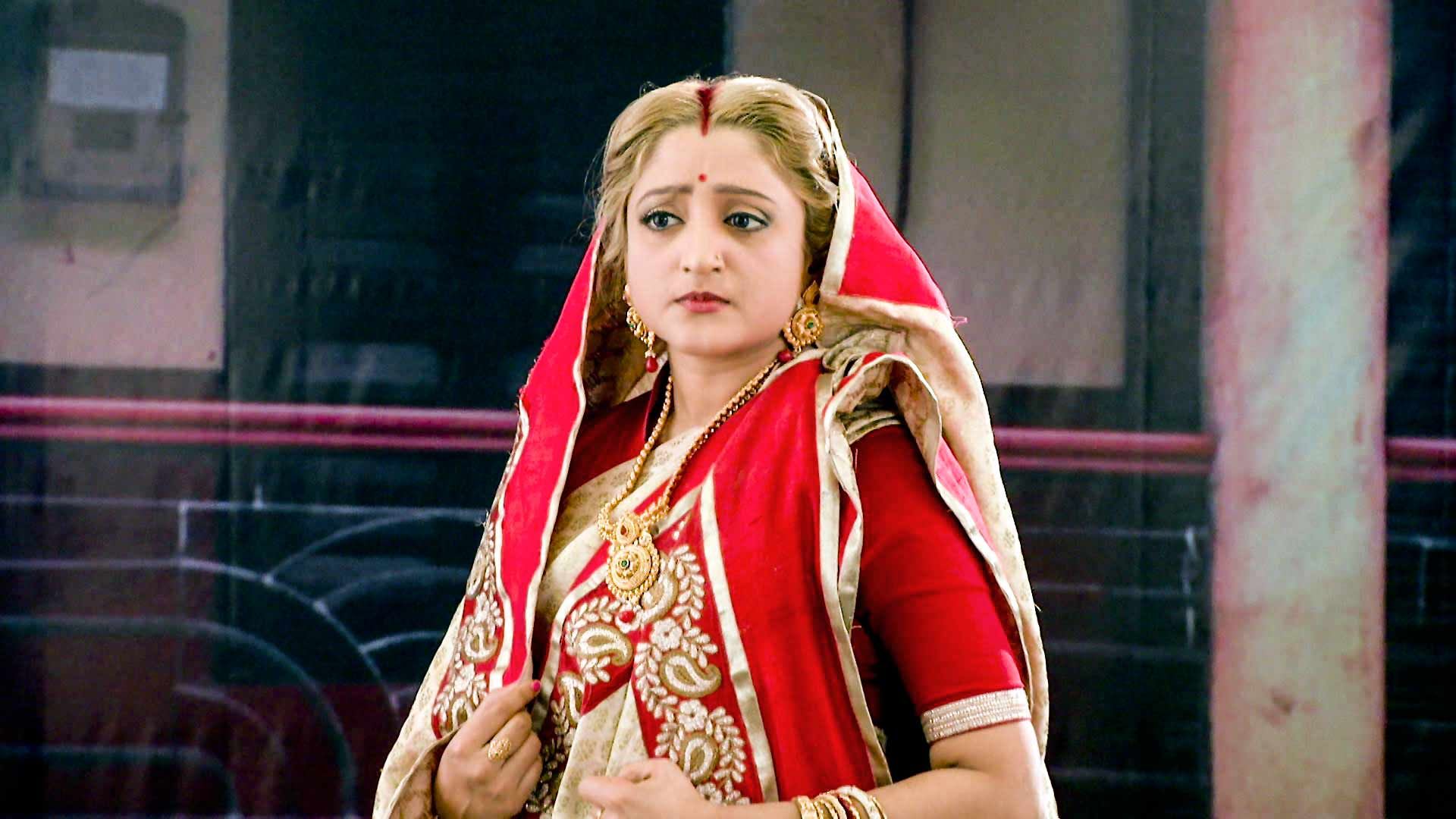 Watch Mem Bou S3 Episode 13 on JioHotstar