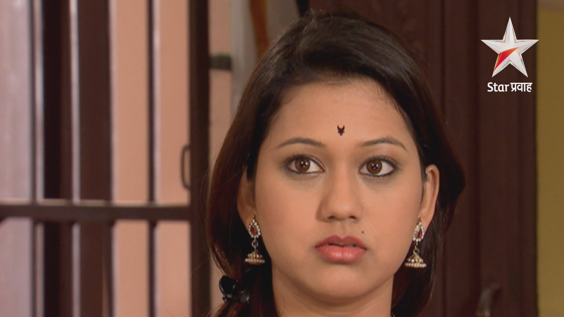 Watch Ambat Goad S1 Episode 35 on JioHotstar