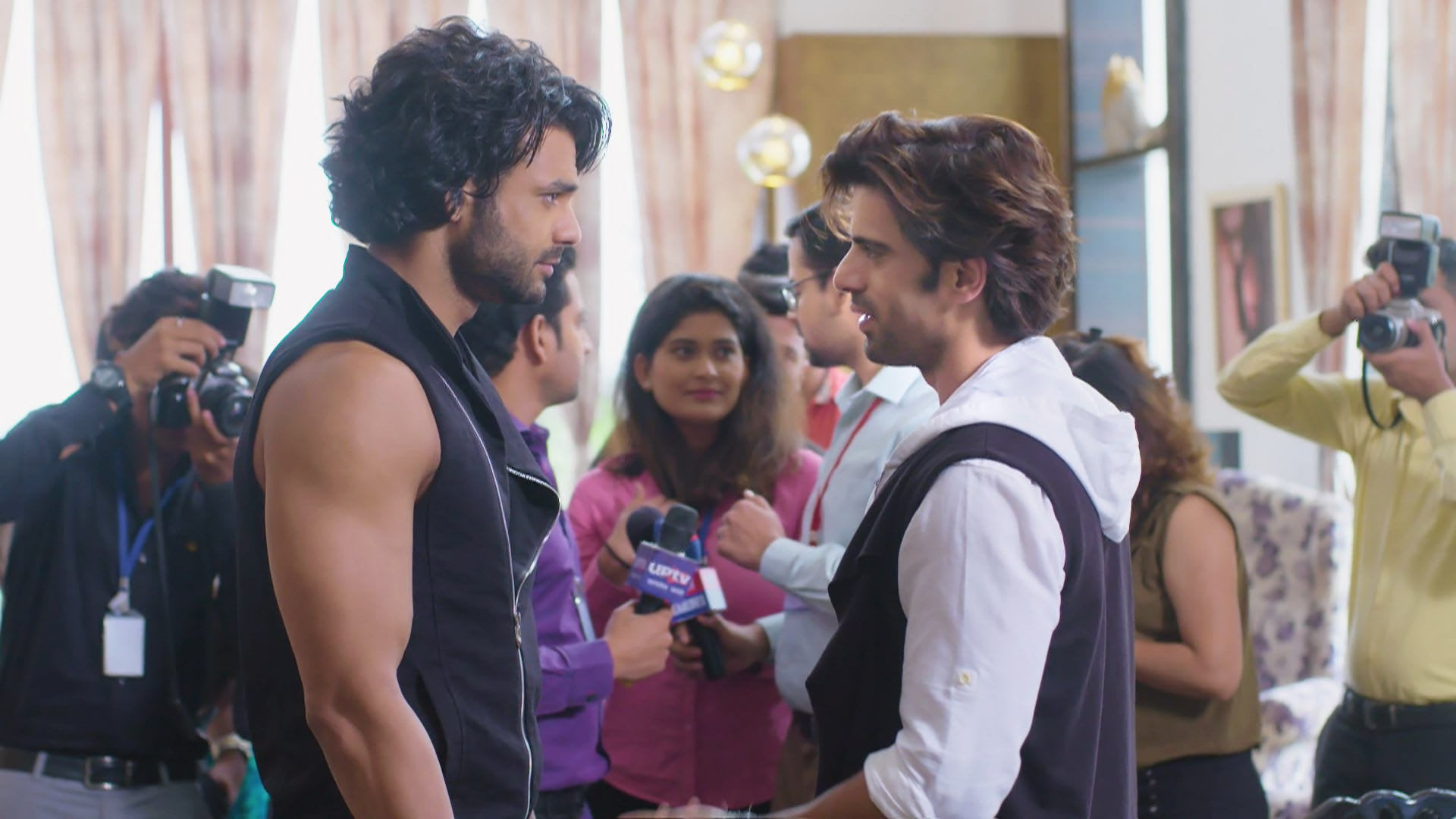 Watch kulfi-kumar-bajewala All Episodes | Watcho