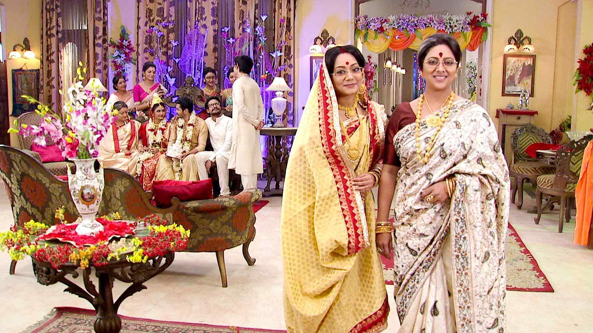 Watch Bodhuboron Episode 32 on JioHotstar