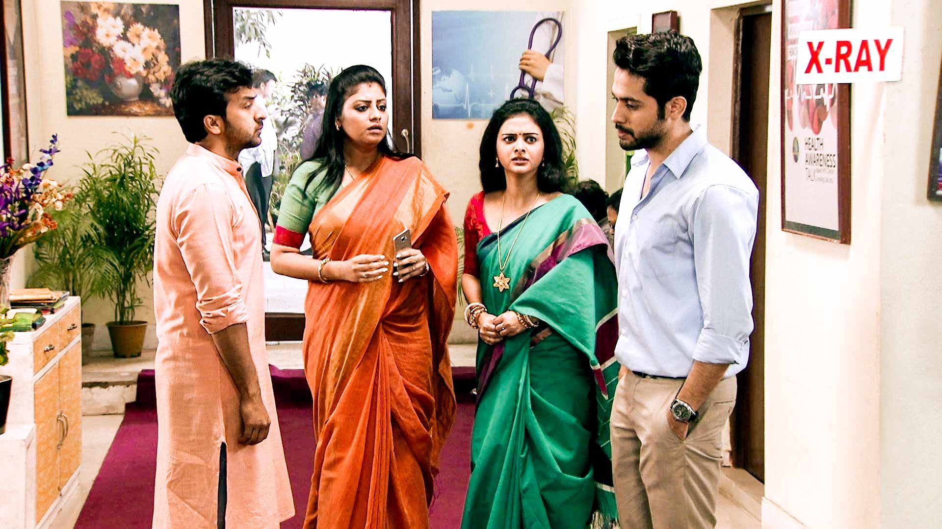 Watch Ichche Nodee S16 Episode 24 on JioHotstar