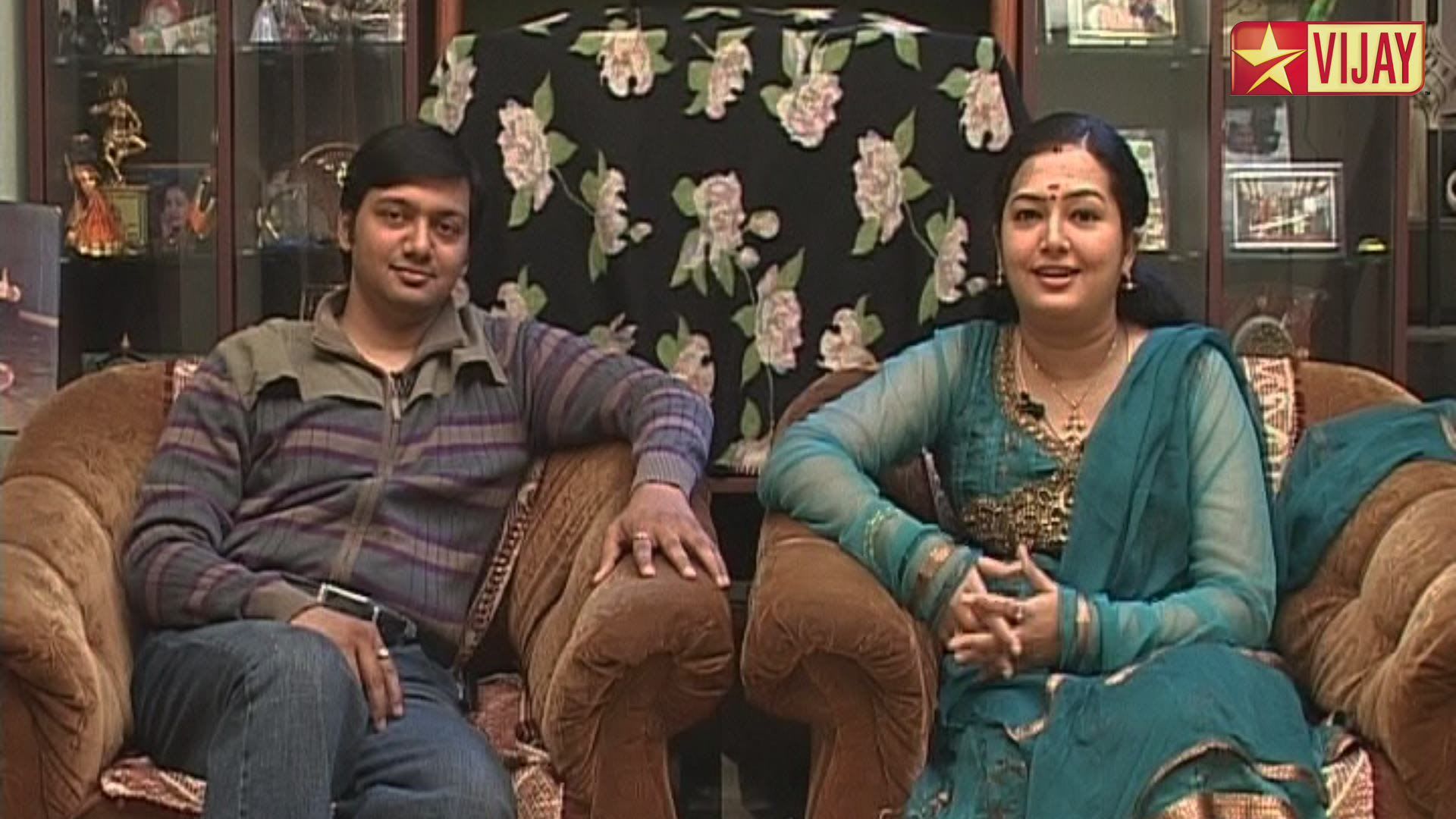 Stream Gaayathri Priya and Arvind Season 3 Episode 1 – Gaayathri Priya ...