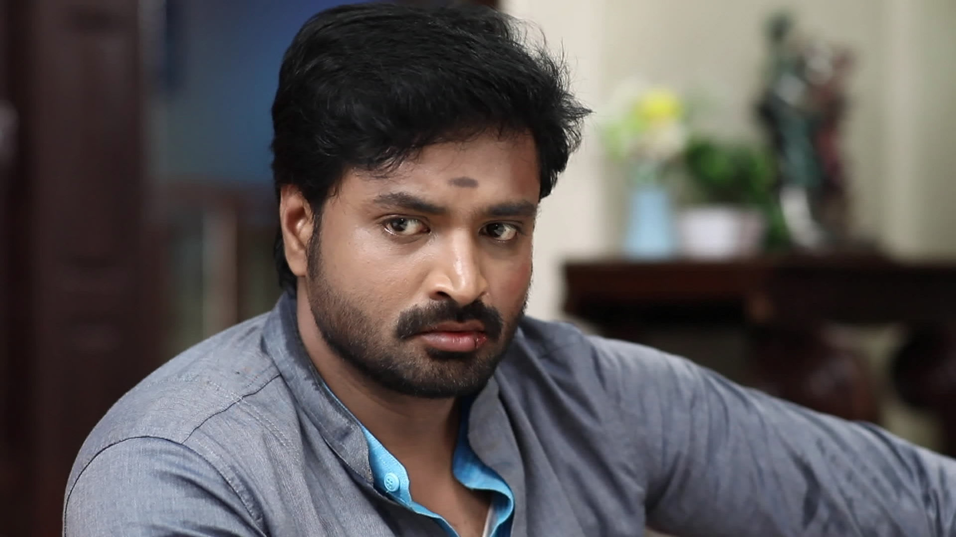 Watch Devi's Grandfather Advises Mayan Online