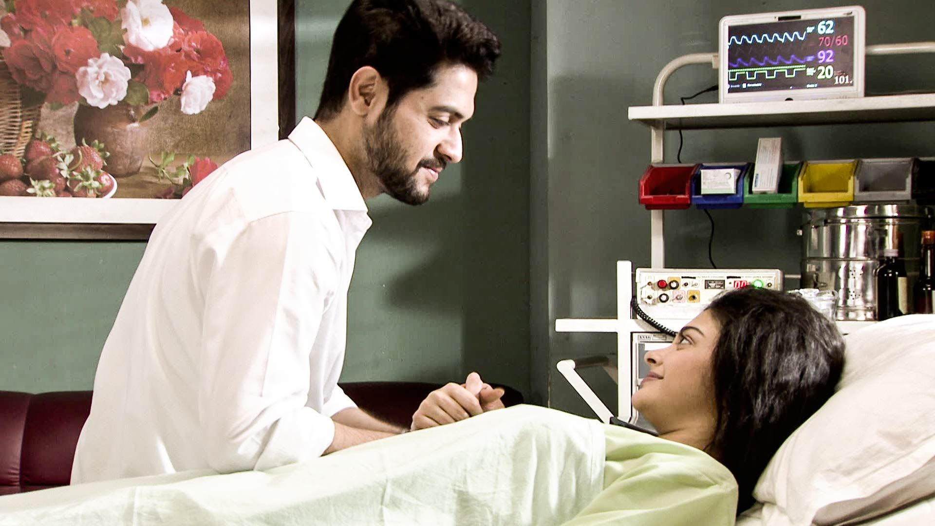 Watch Ichche Nodee S17 Episode 2 on JioHotstar