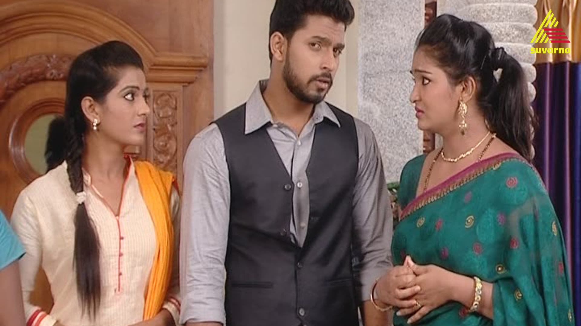 Watch Vishnu questions Nikita Online