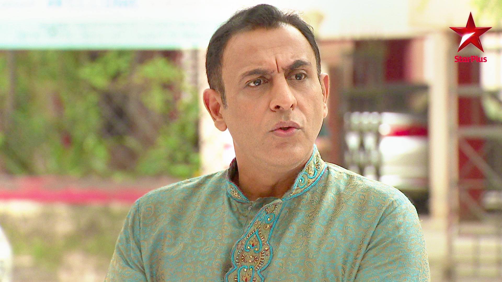 Watch Mere Angne Mein S2 Episode 17 on JioHotstar
