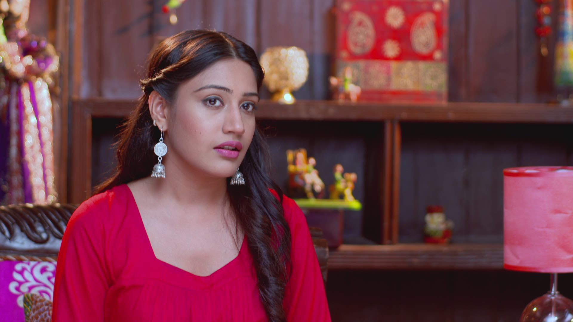 Watch kadhala-kadhala only on Watcho