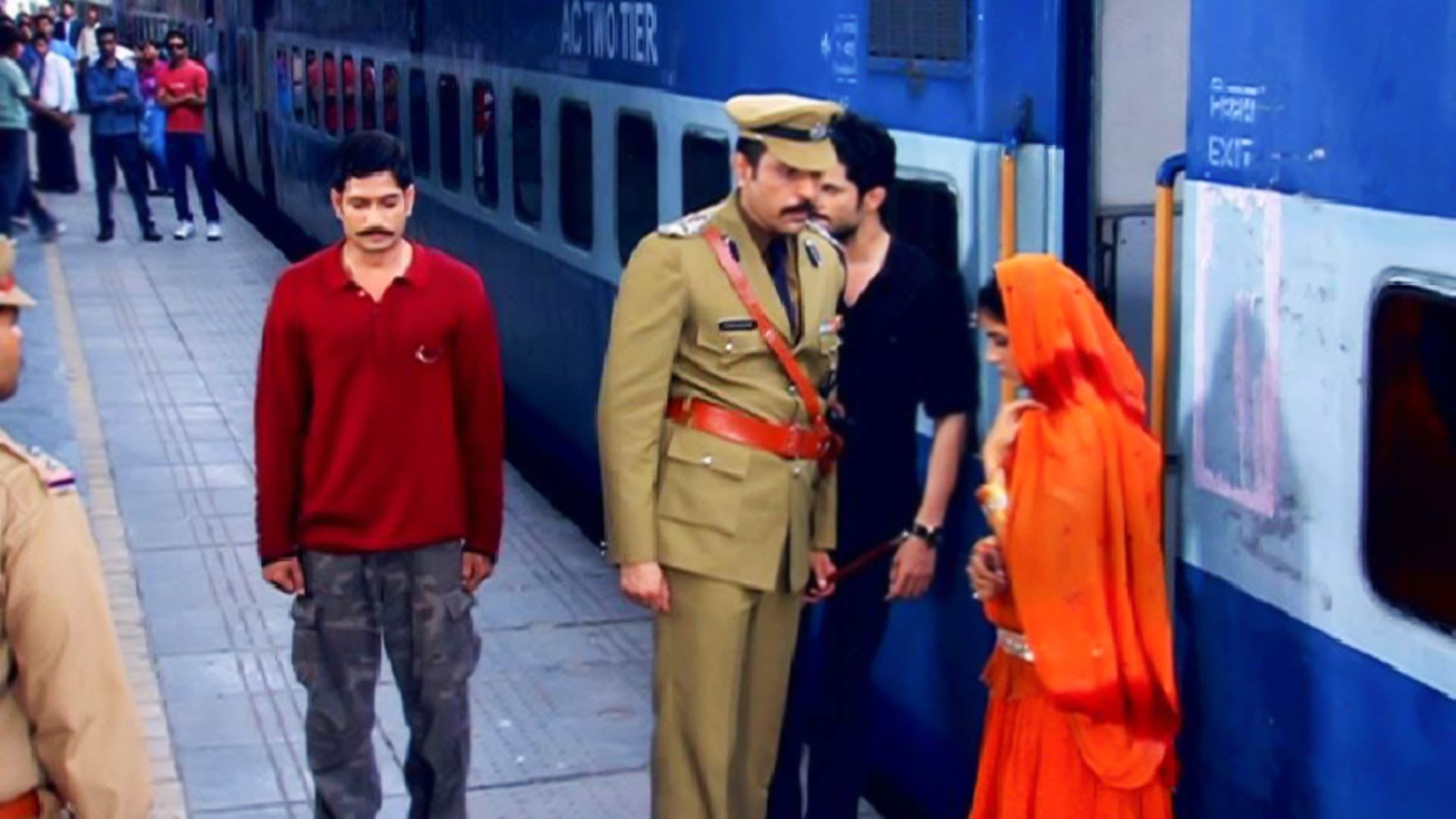 Watch Maryada...Lekin Kab Tak? Episode 3 on JioHotstar