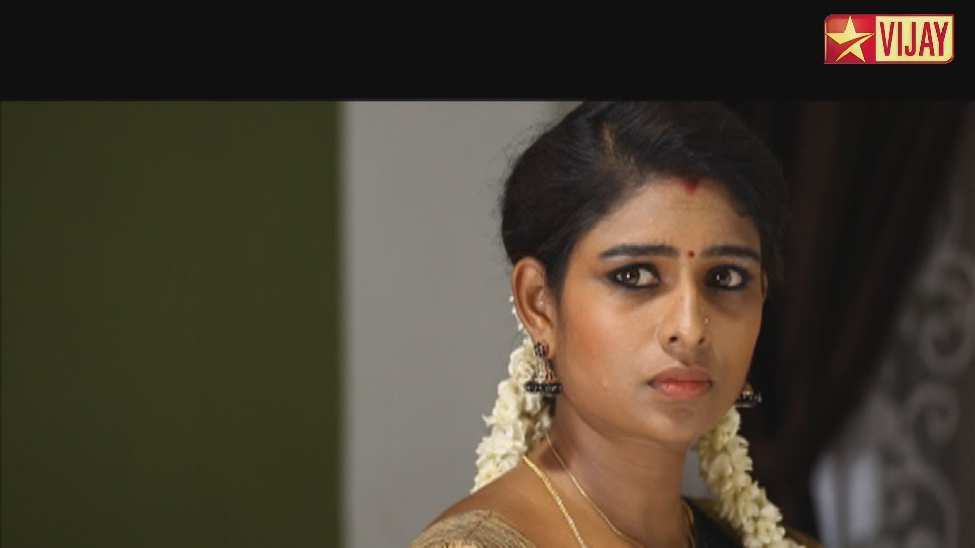Watch Pavithra loses the baby Online