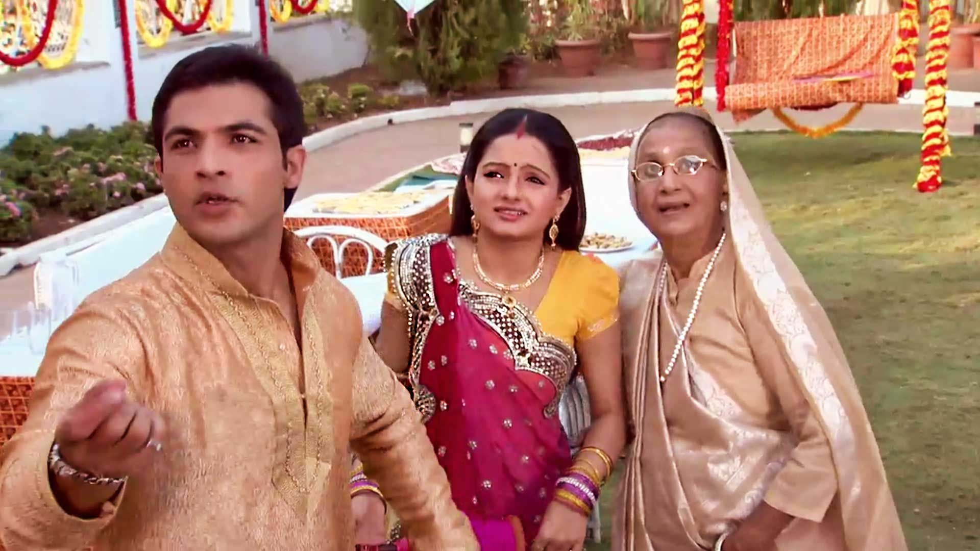 Watch Saath Nibhaana Saathiya 2 Episode 458 on JioHotstar