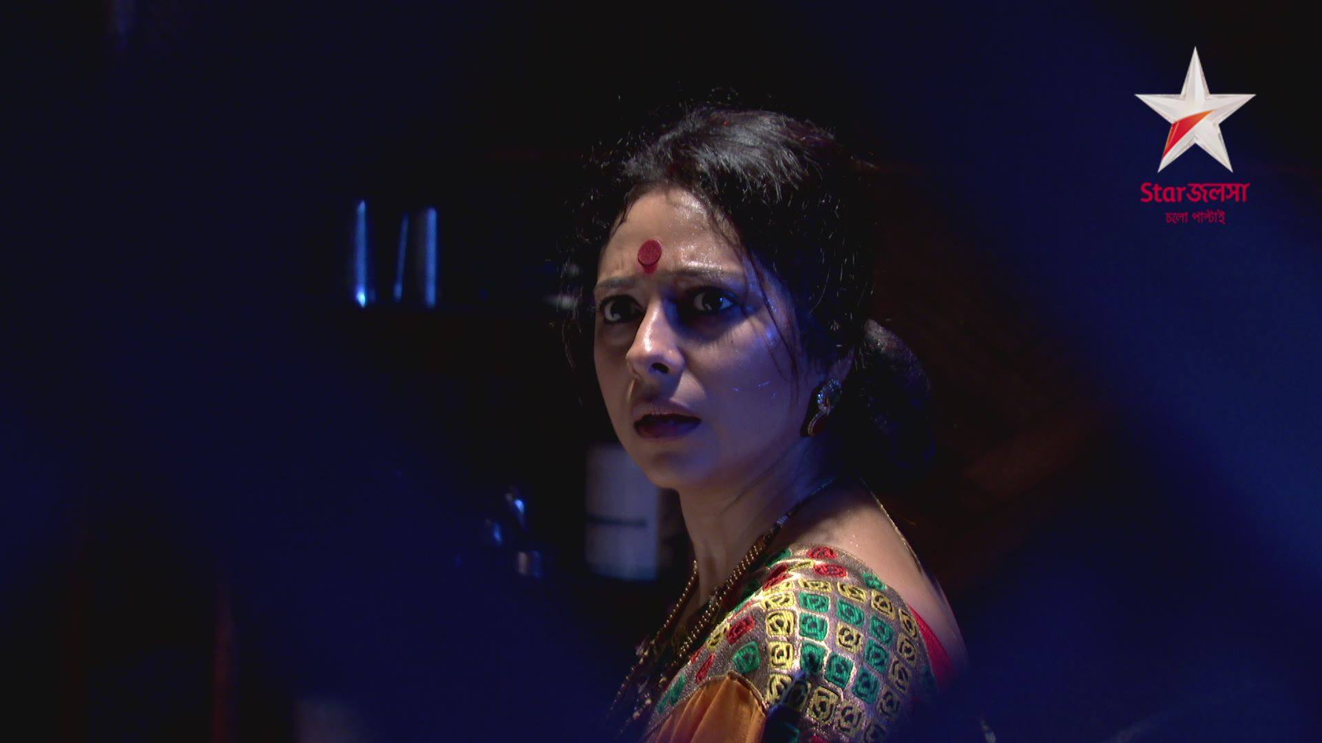 Watch Bodhuboron S18 Episode 41 on JioHotstar