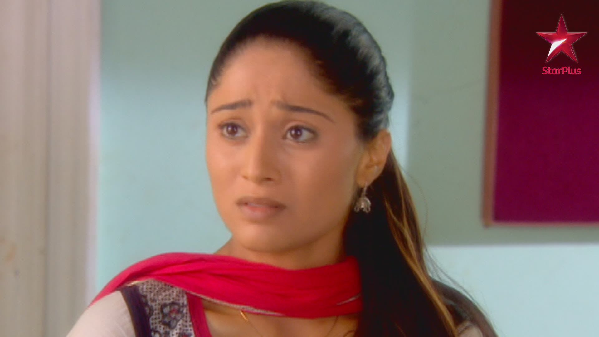 Watch NAVYA - Naye Dhadkan Naye Sawaal Episode 5 on JioHotstar