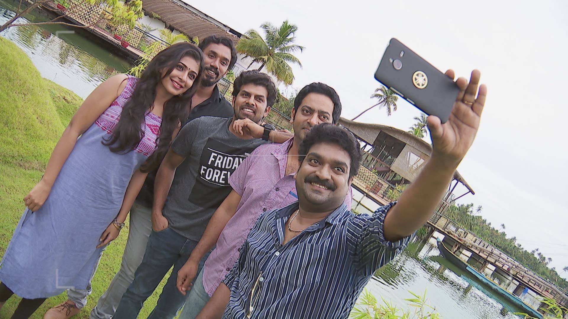 Watch mollywood-selfie only on Watcho