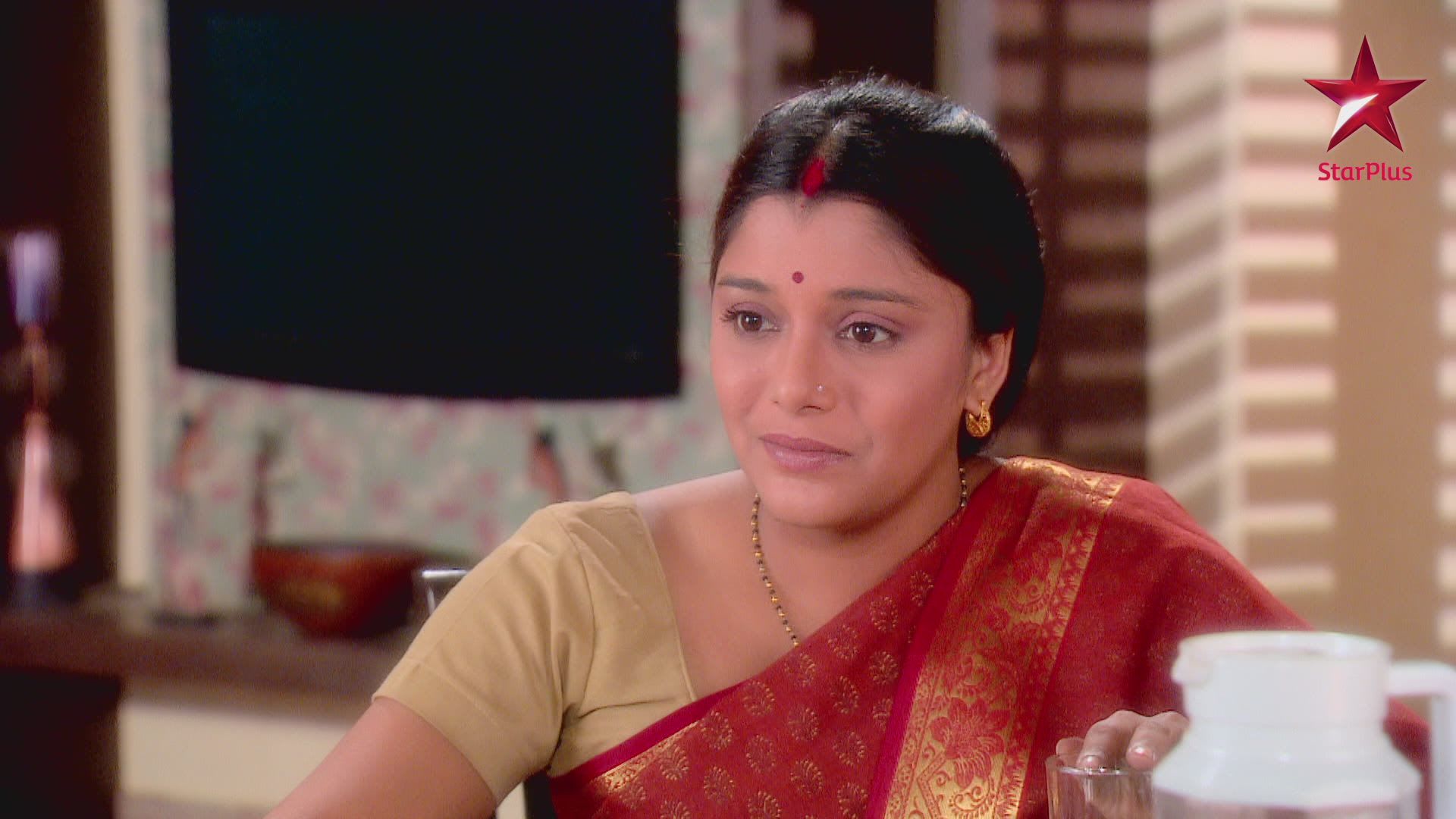 Watch Navya's family is happy Online