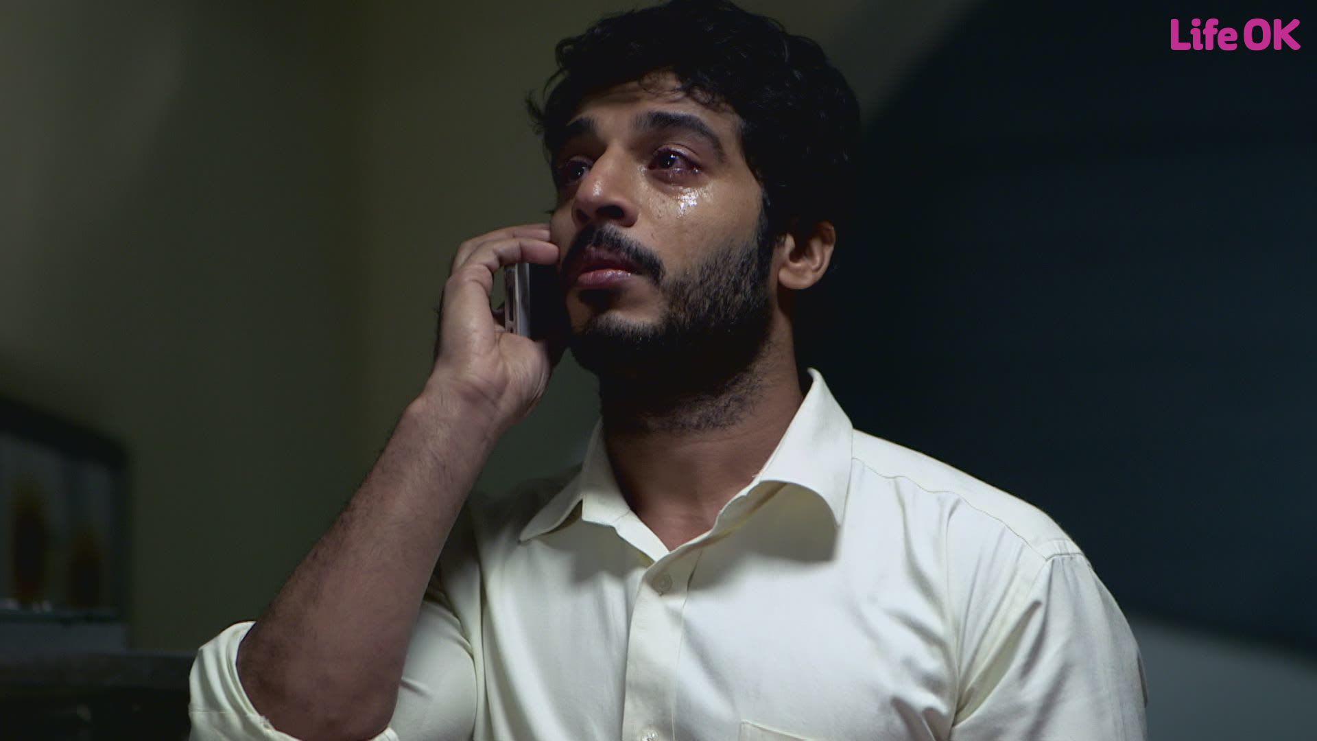 Watch A friend’s deception Online