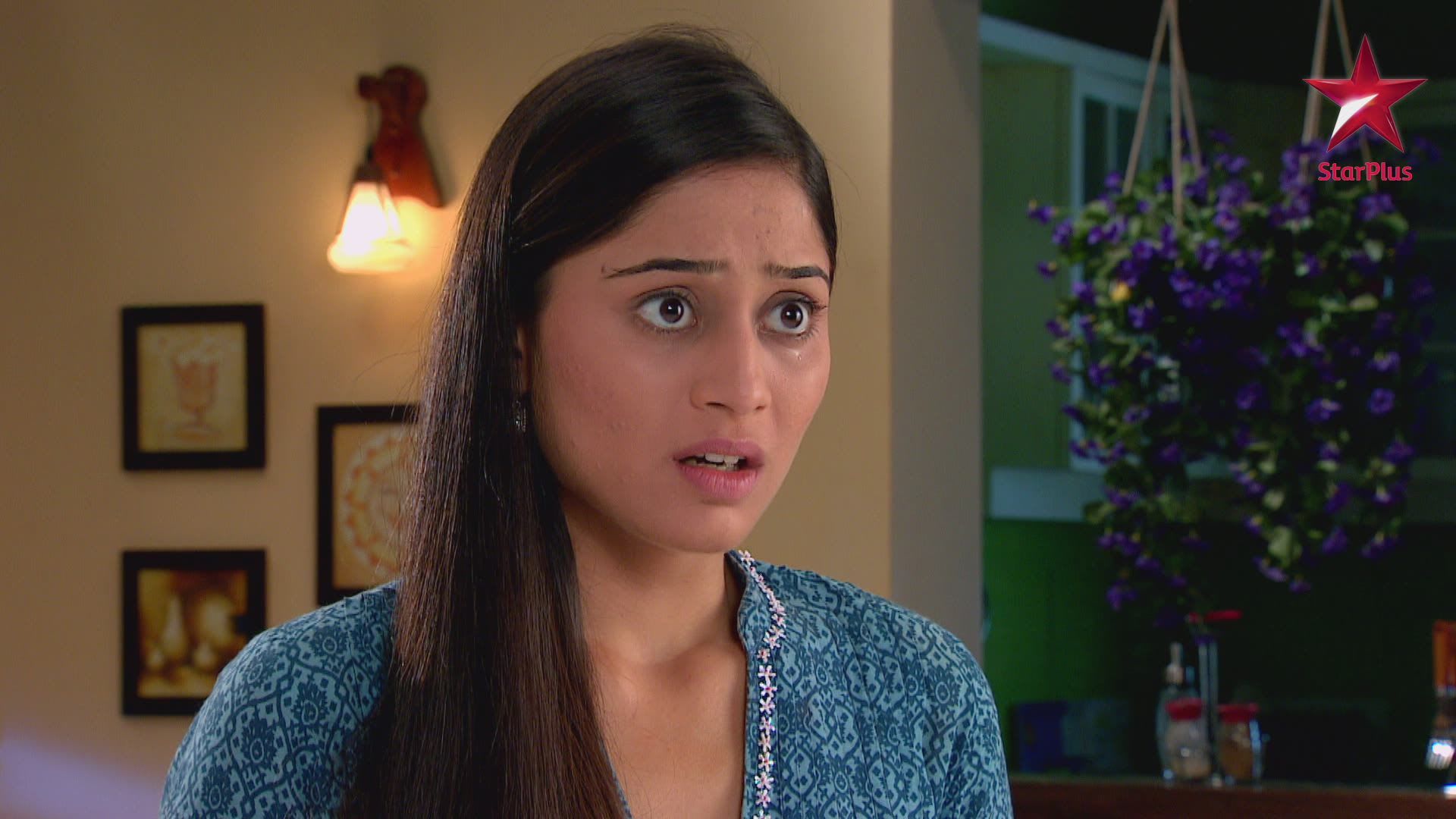 Watch NAVYA - Naye Dhadkan Naye Sawaal Episode 24 on JioHotstar