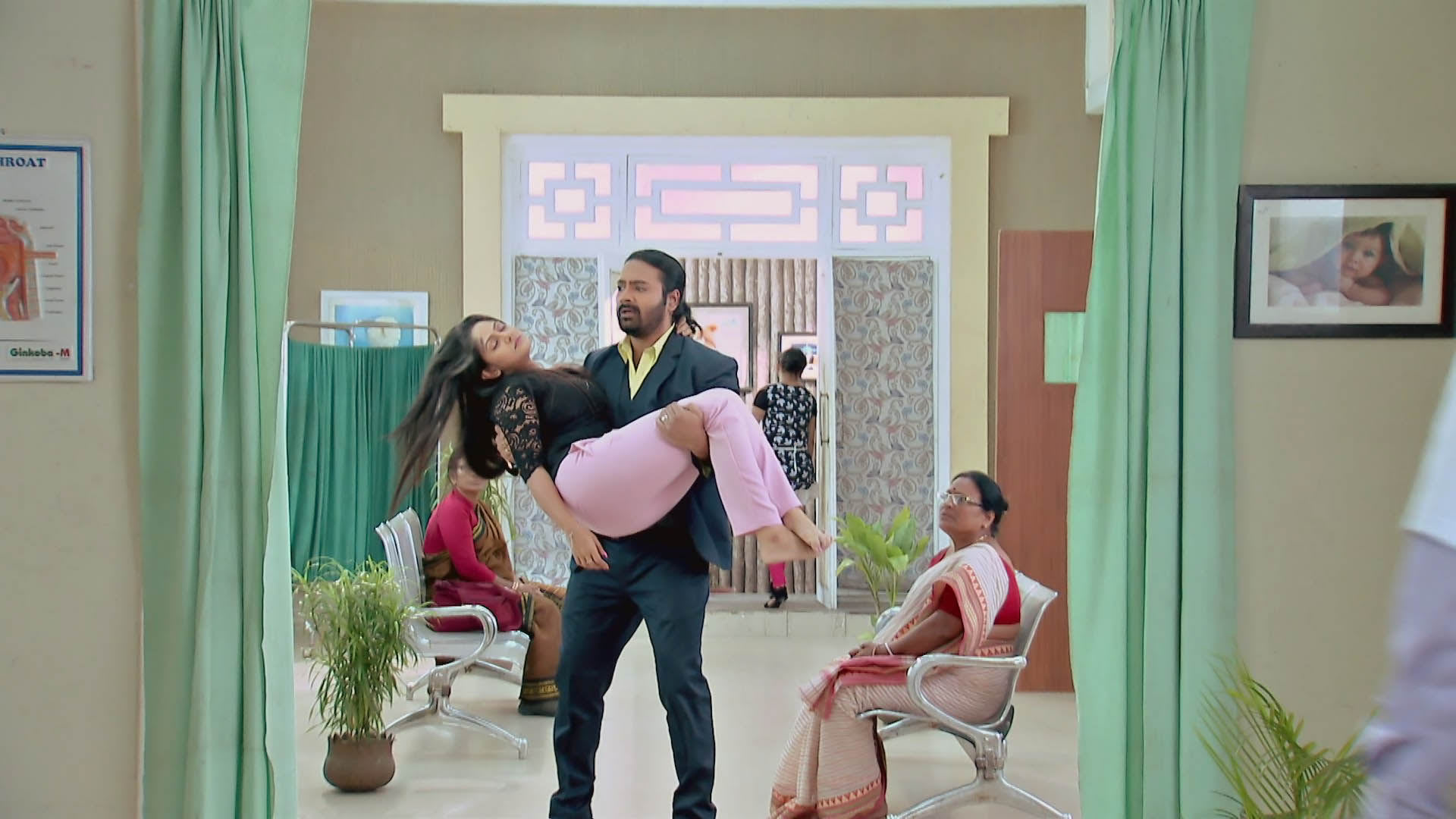 Watch Khoka Babu S12 Episode 60 on JioHotstar