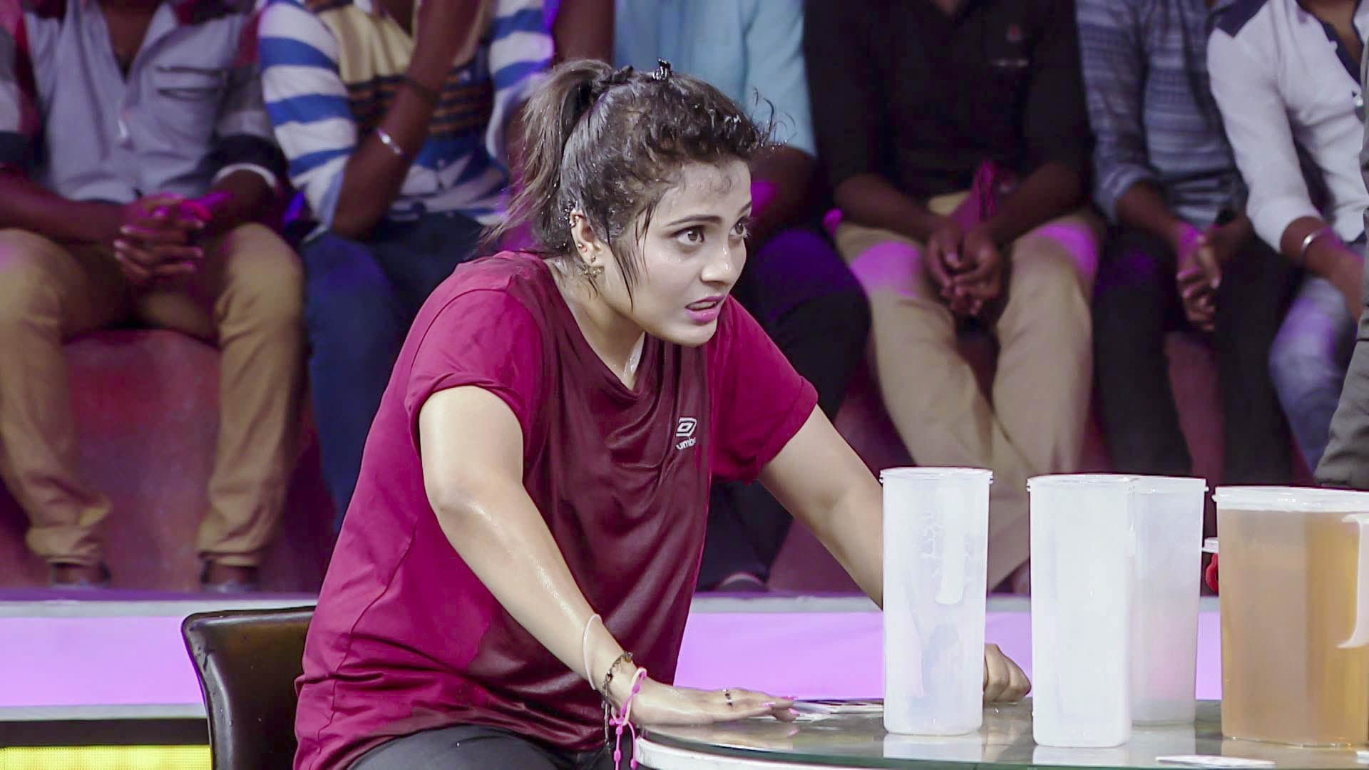 Watch Ready Steady Po S1 Episode 10 on JioHotstar