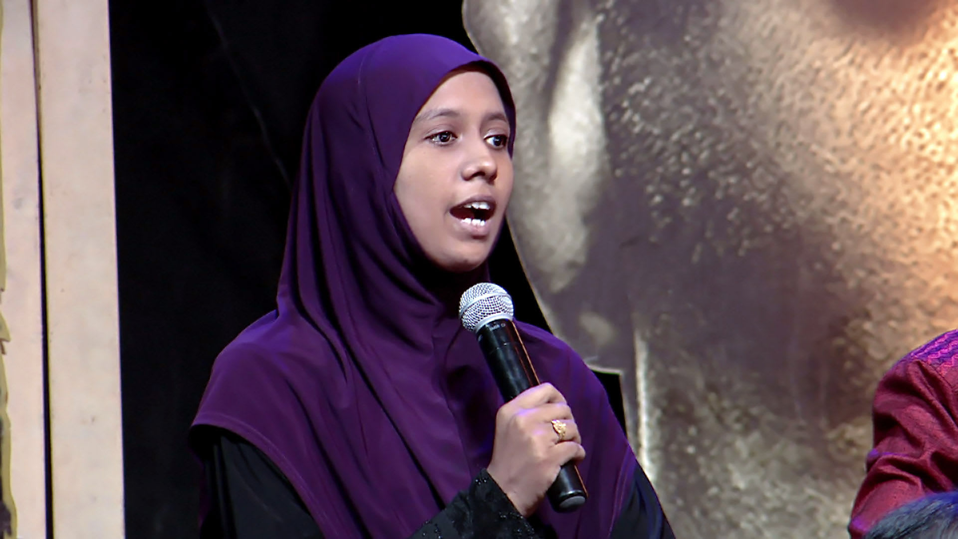 Stream neeya-naana Online | Watcho