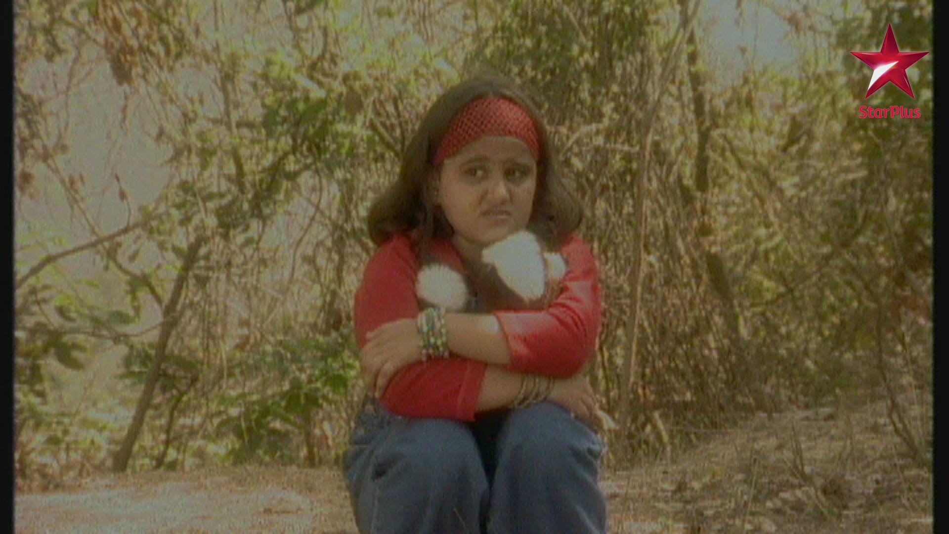 Watch A stranger saves Chakki Online