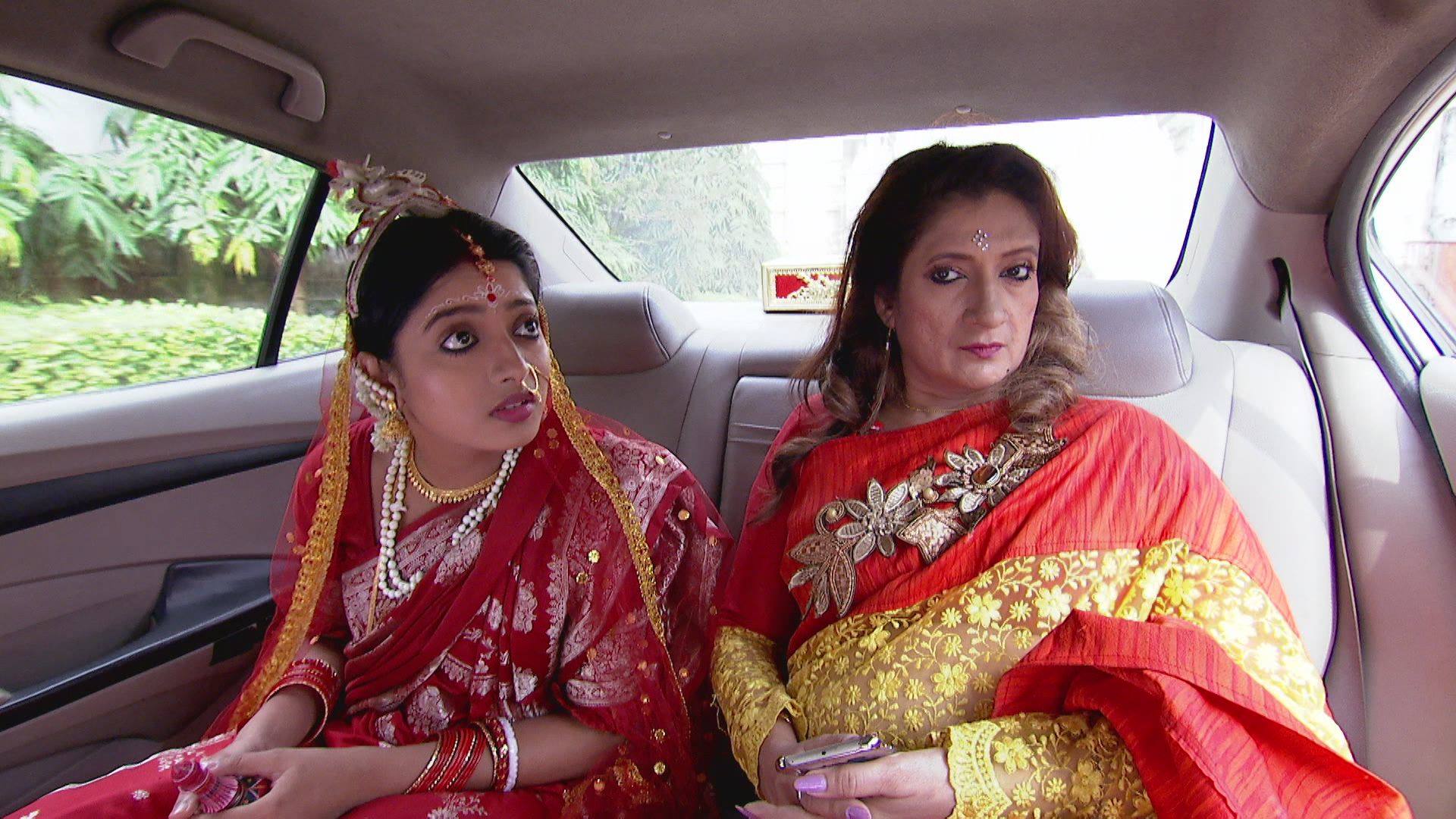 Watch Jhanj Lobongo Phool S2 Episode 15 on JioHotstar