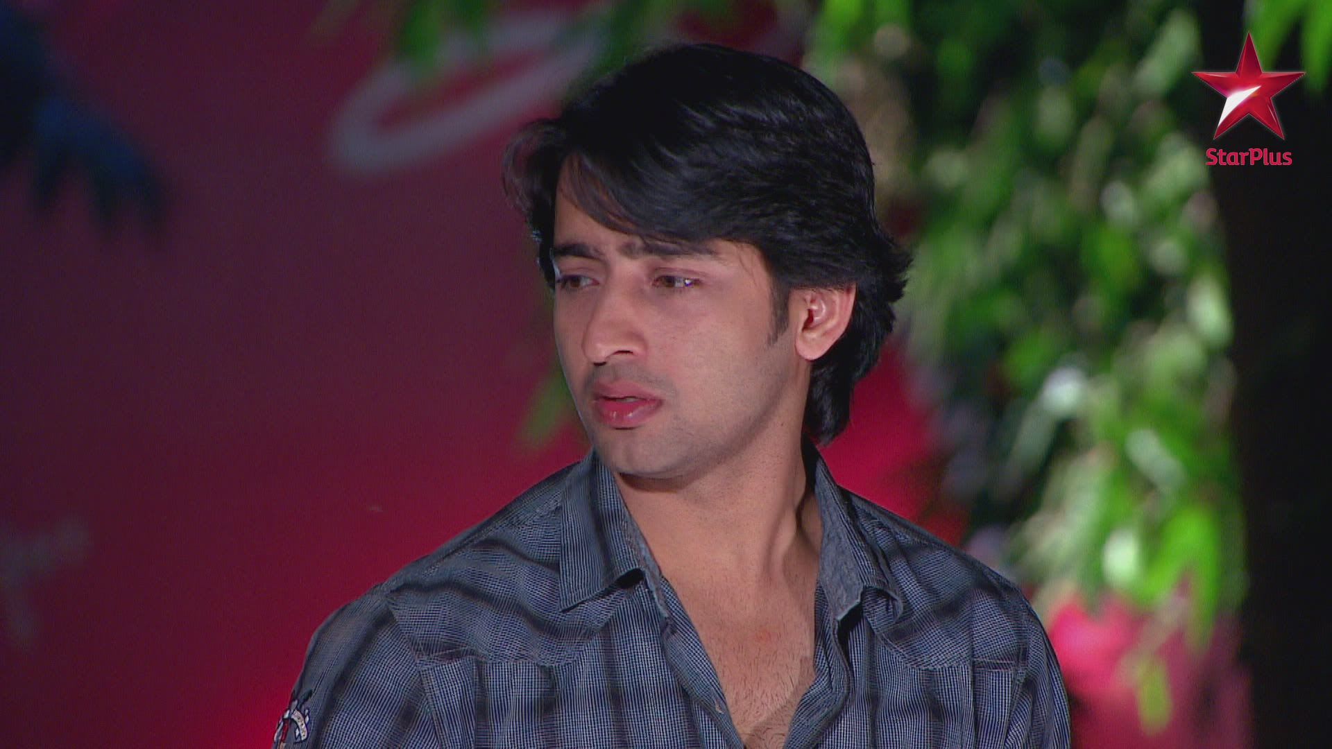 Watch Anant and Navya leave home Online
