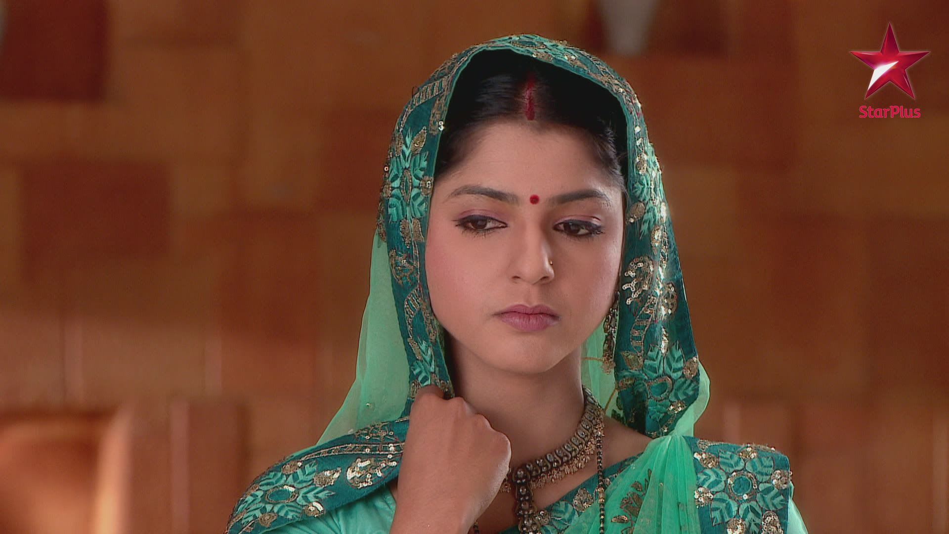 Watch NAVYA - Naye Dhadkan Naye Sawaal S8 Episode 18 on JioHotstar